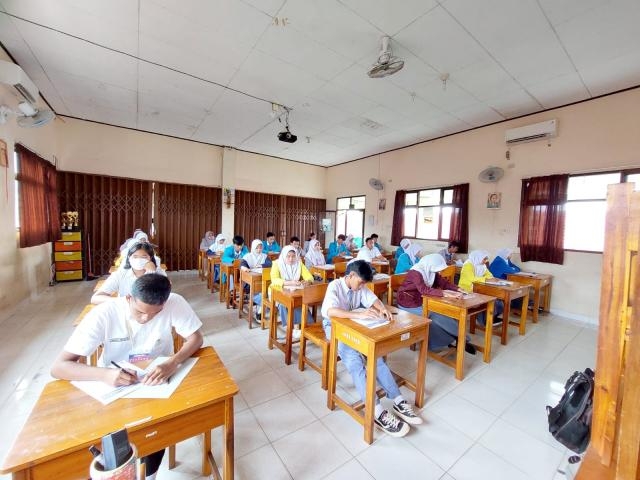 SMA NEGERI 2 METRO